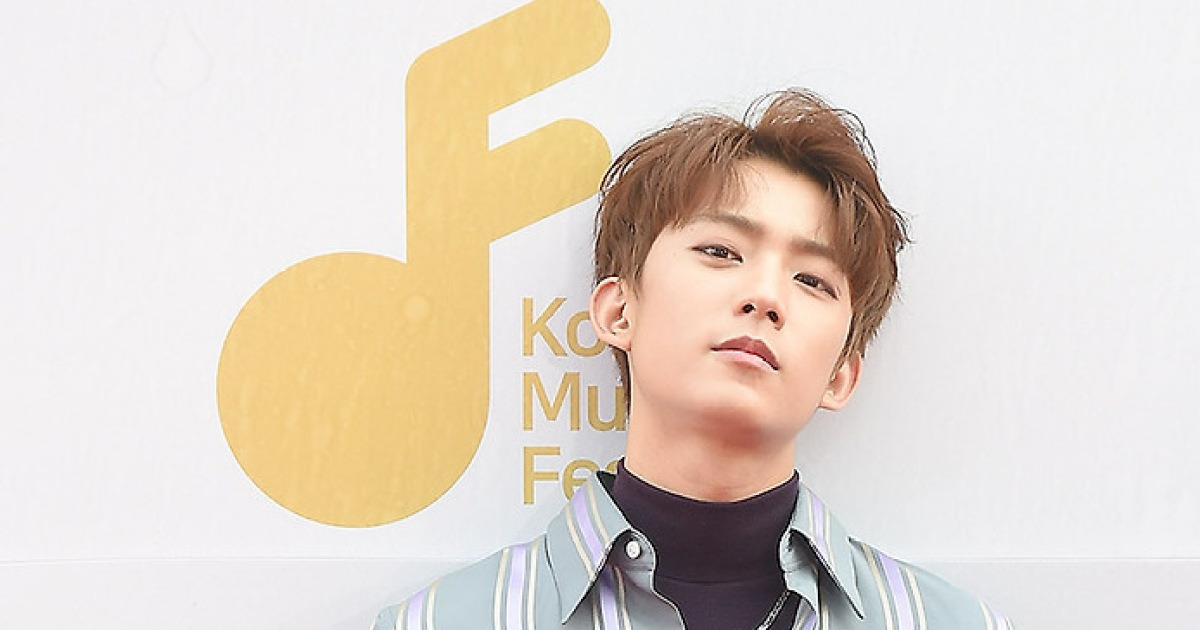 [엑's HD] B1A4 공찬 '나홀로 화보인생'