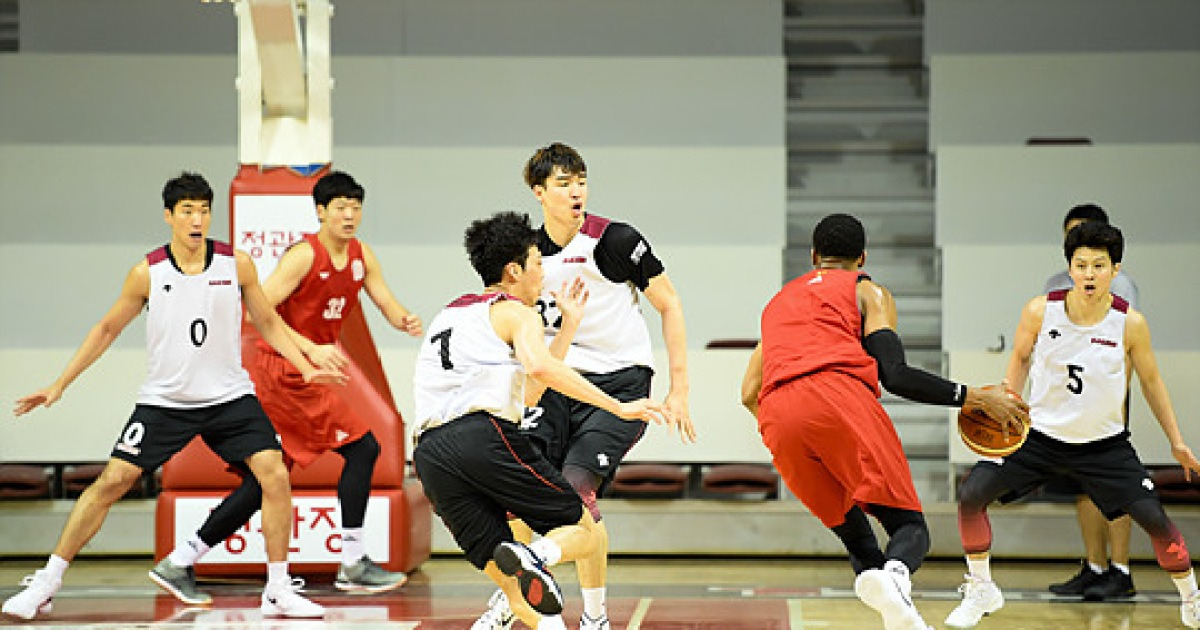 [JB포토] KGC-LG 추석 연휴에 펼쳐지는 연습경기'