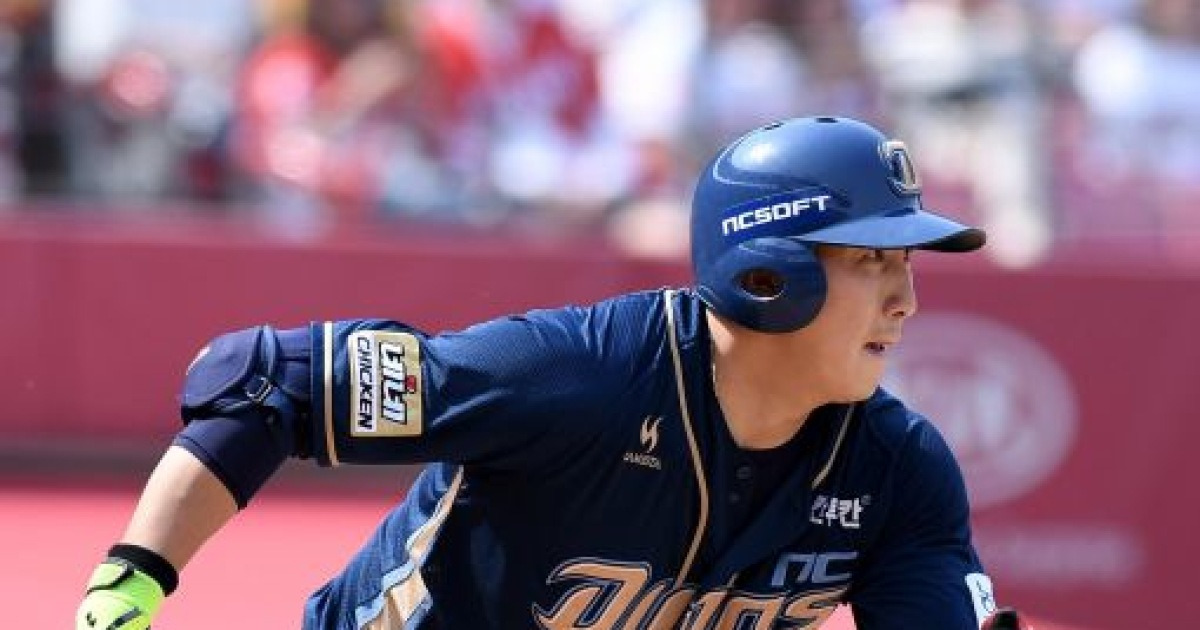 '나성범 선제 3점포' NC, SK 꺾고 준PO행