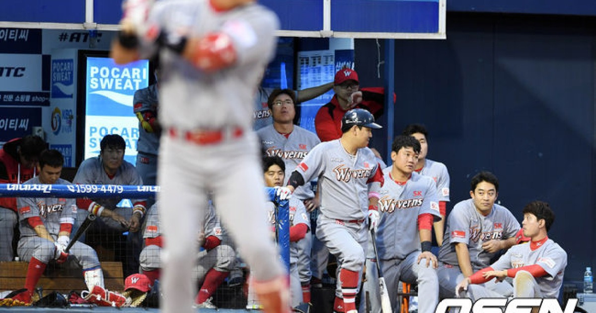 [WC1] '켈리 부진-중심타선 침묵' 믿는 도끼에 발등찍힌 SK