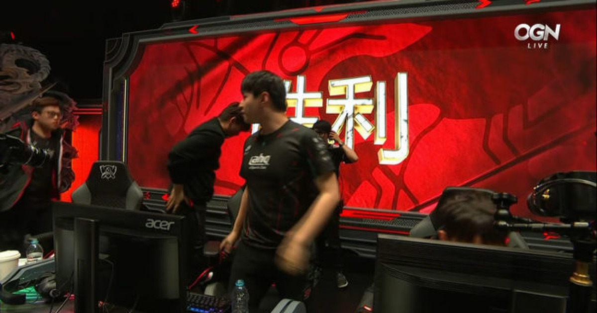 [롤드컵] '서문갓 캐리' ahq, 집중력 앞세워 EDG 제압 '파란'