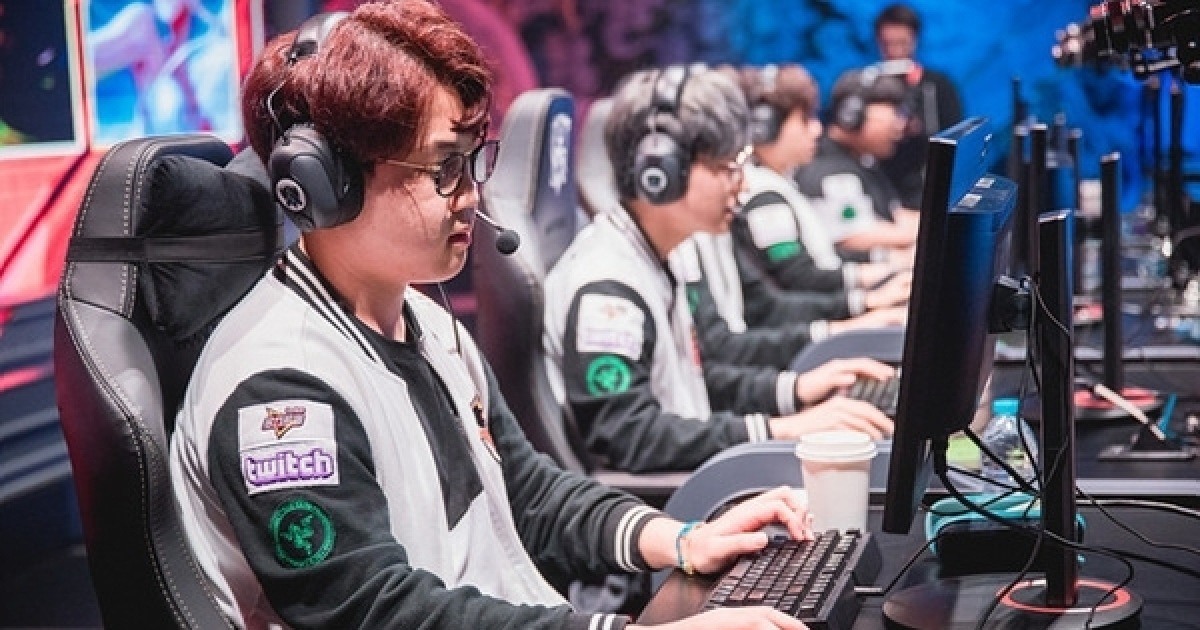 [LOL]SKT, 중국의 EDG에 대역전극 펼치며 2연승