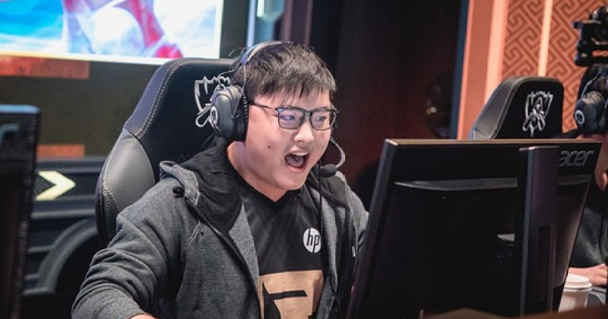 [롤드컵] 'Uzi'가 또 해냈다! RNG, G2 제압하고 3연승!