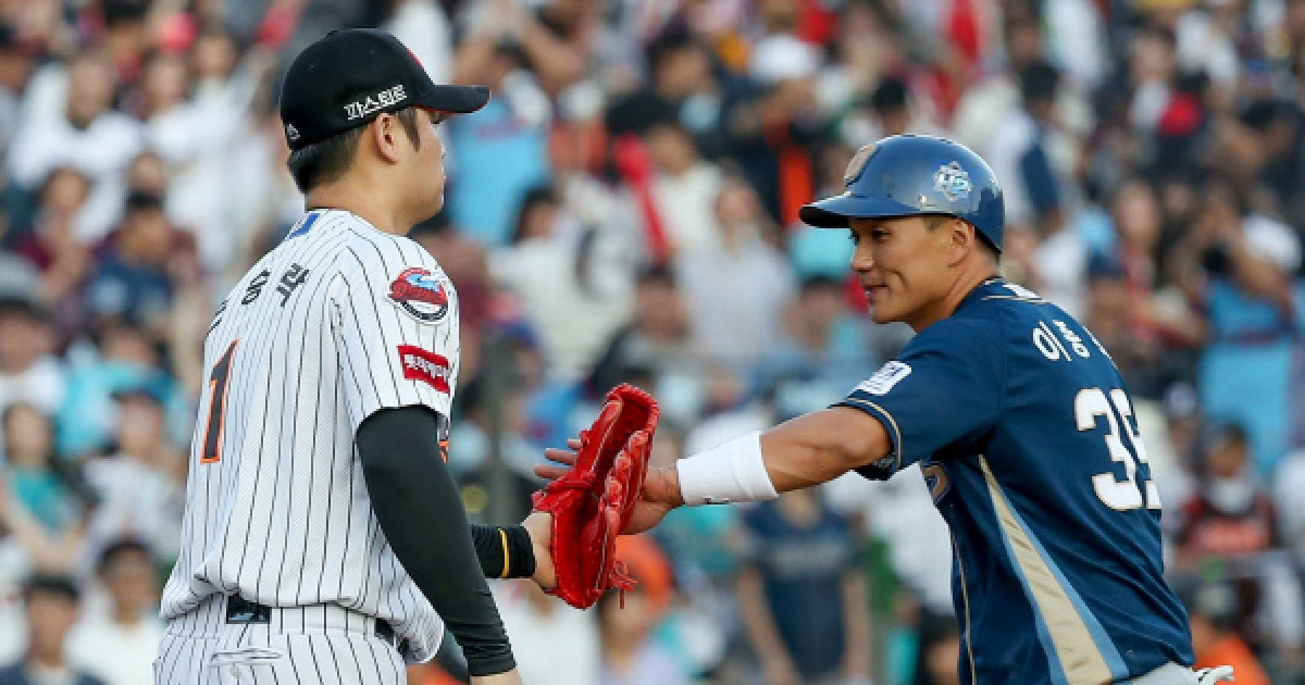 [준PO3] 'NC 돌파구 카드' 이종욱 "타자는 타석에서 보여줘야"
