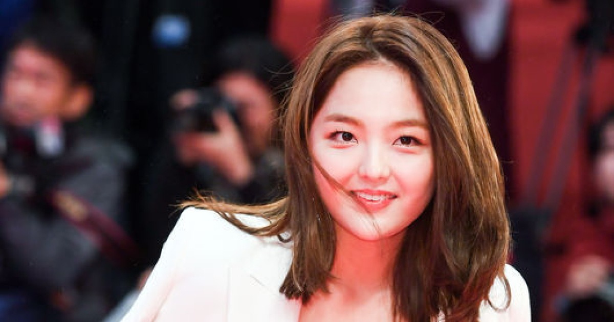 [Oh!쎈 현장] 서신애 "예쁜 드레스 골랐을 뿐 화제될 줄 몰랐다..얼떨떨해" (22nd BIFF)