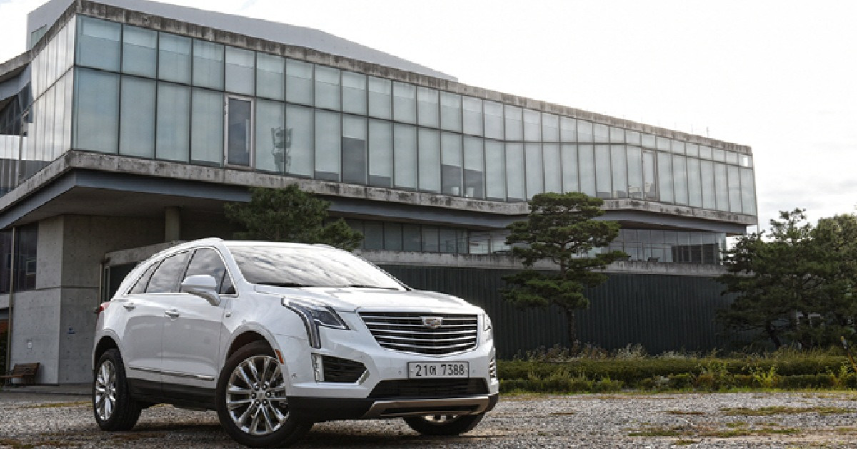 [포토] 독특한 디자인 매력을 뽐내는 캐딜락 XT5