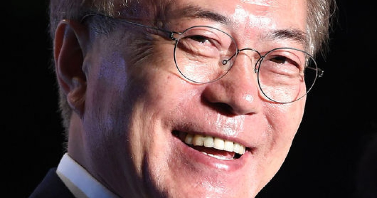 [Oh!쎈 초점] "가슴 아파 격려하고파"..BIFF 정상화 향한 文대통령의 진심(22nd BIFF)