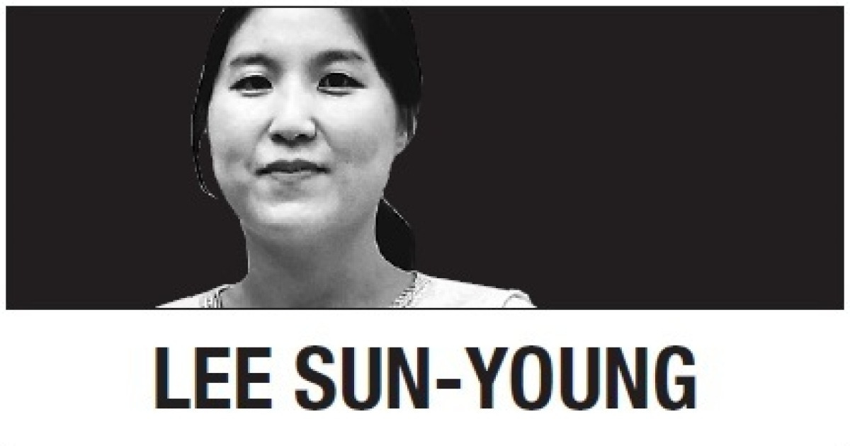 [Lee Sun-young] Agony of living in a small country
