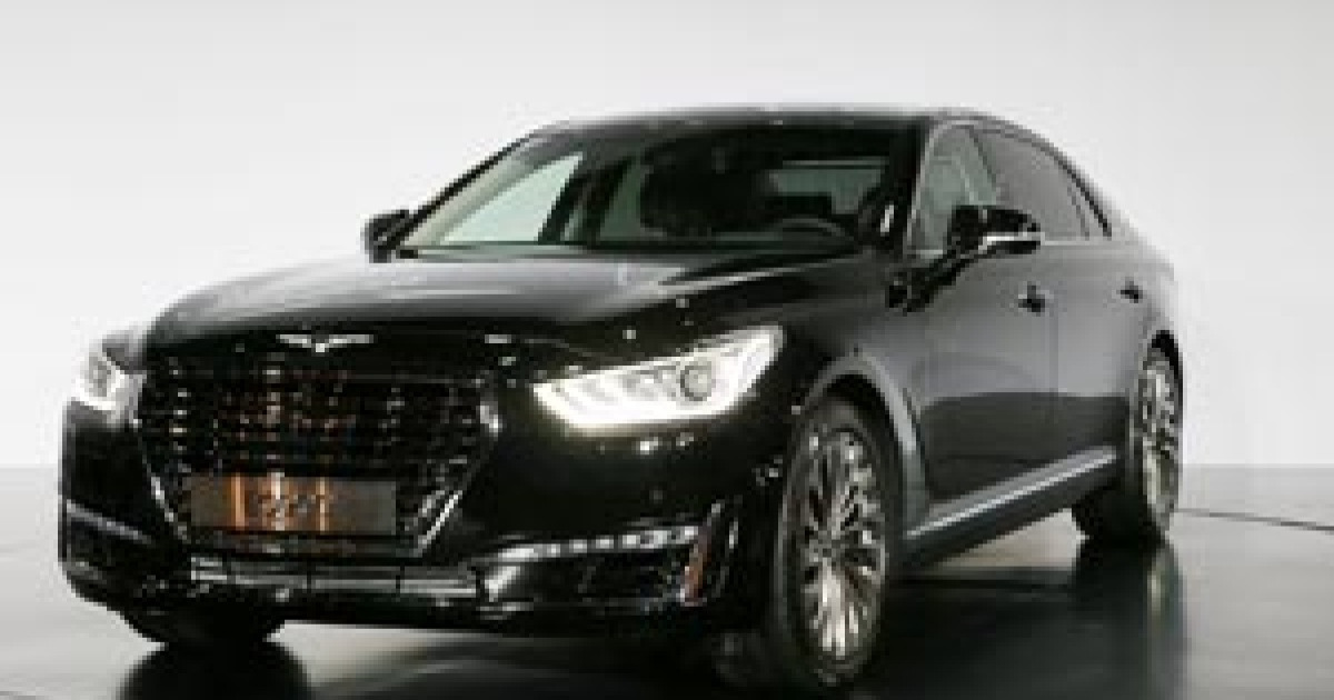 청와대 새 경호차, 제네시스 EQ900 대당 6억에 3대 구입