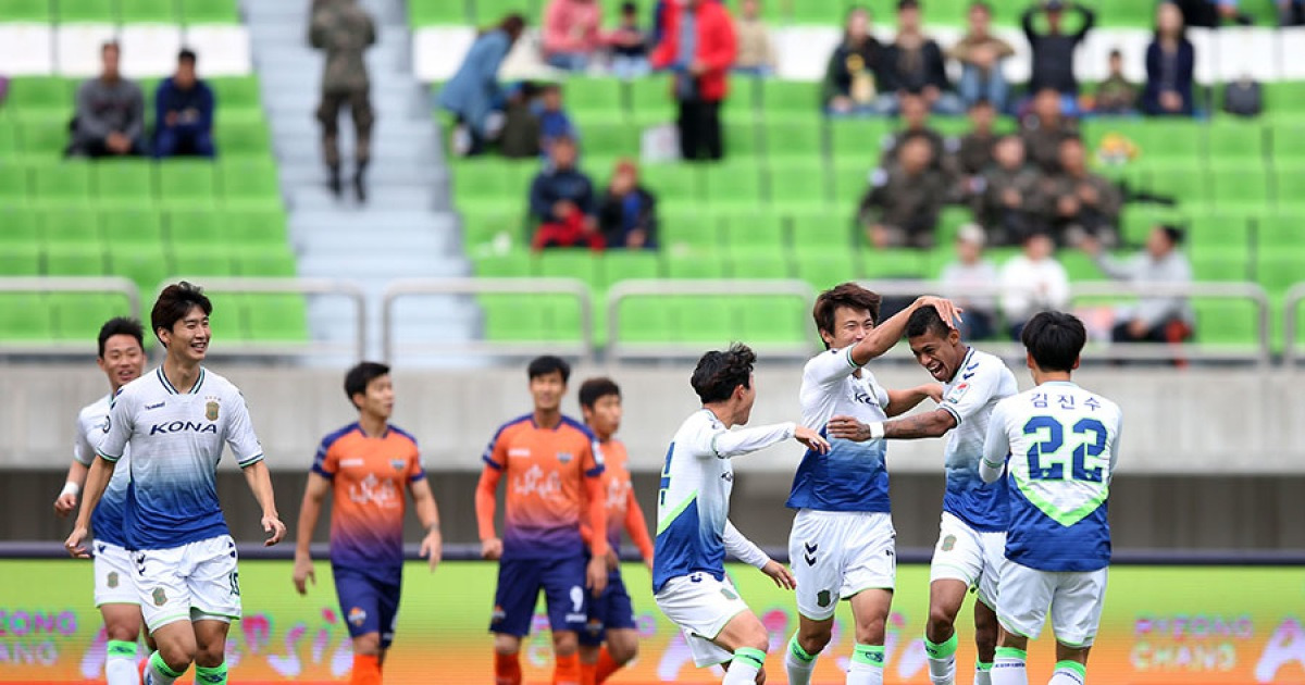 [SPO 이슈] 강원, 전북전 패배 ACL 도전 좌절..광주, 상주 꺾고 잔류 가능성