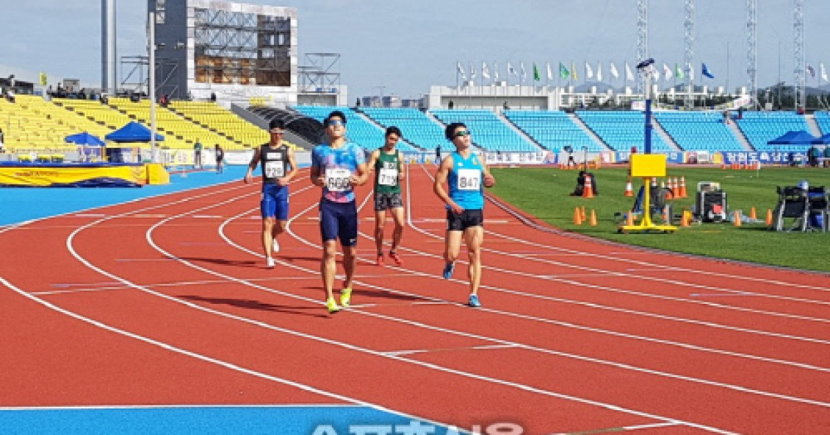 [전국체전] 김국영, 200m 예선 20초99 '2조 1위' 결승행..박봉고와 선의의 경쟁