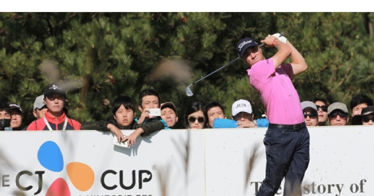 [한눈에 보는 골프리뷰]'뜨거운 이슈'..한국 최초의 PGA투어, 사상 초유 사태 겪은 KLPGA투어