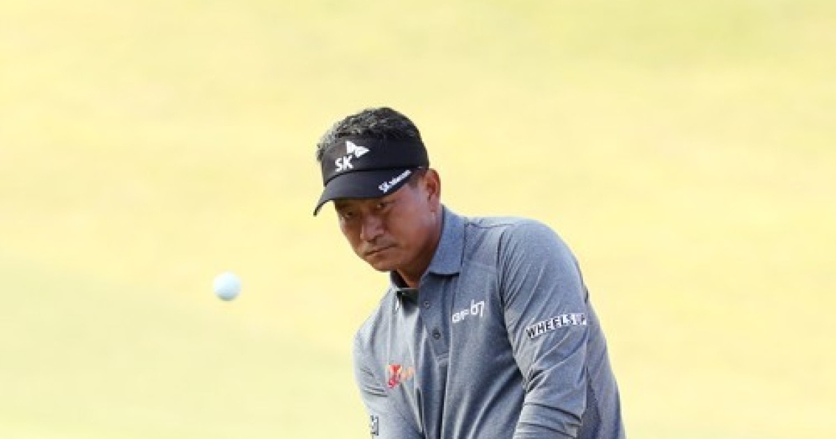 최경주, 12번홀 어프로치샷