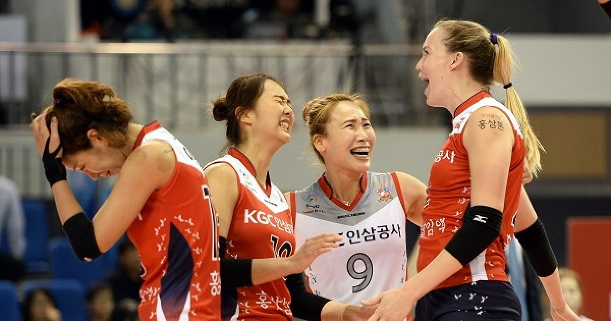 '알레나 45점' KGC인삼공사 대역전승, 도로공사 3연패