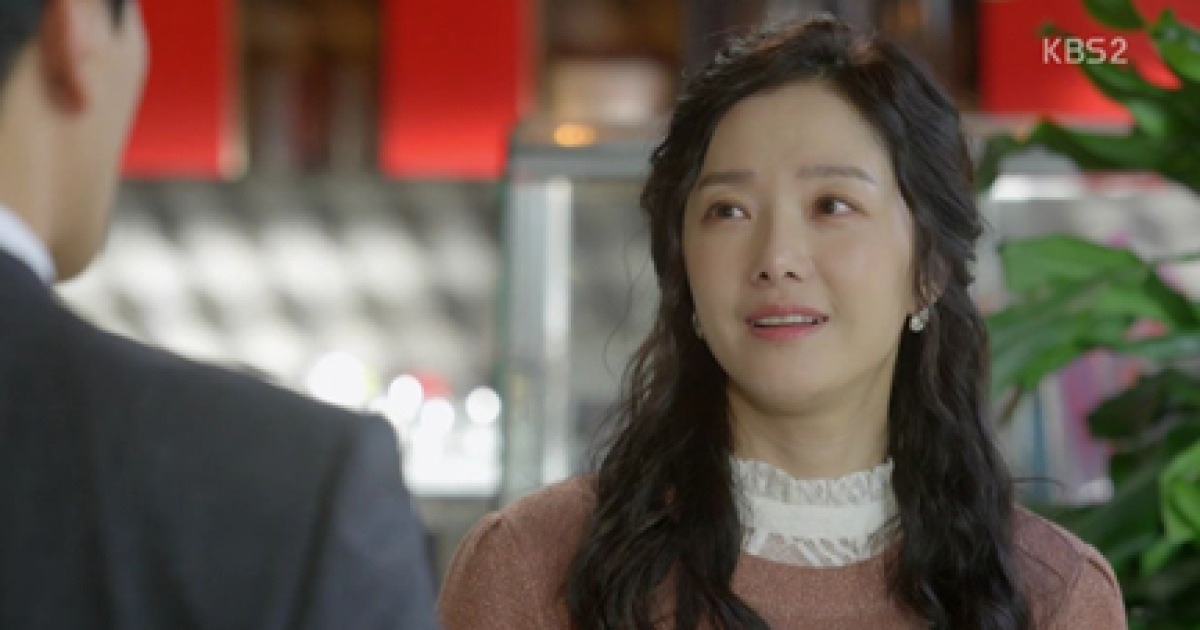 KBS2 '황금빛' 정소영X최귀화, 안방 연애세포 자극하는 '3단 표정변화' 화제