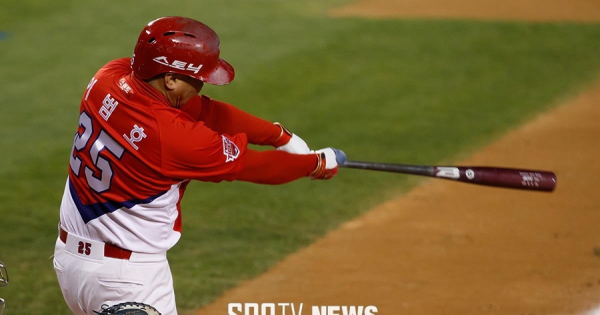 [KIA V11] '그랜드슬램' 이범호, 5차전 데일리 MVP