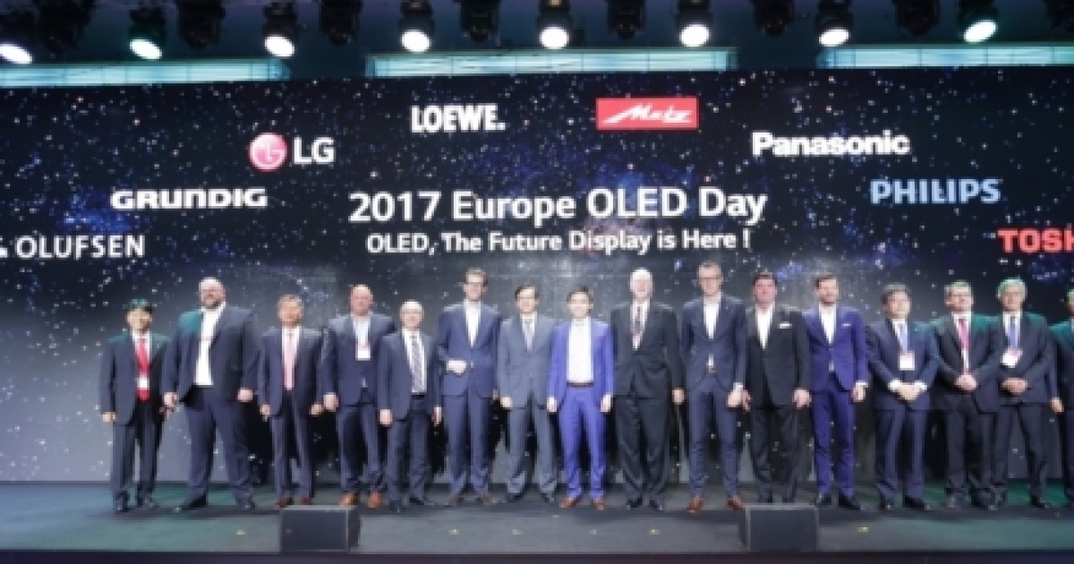 LGD "OLED TV패널 월판매량 처음으로 20만대 돌파"