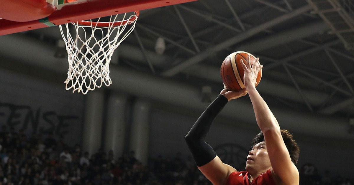 '오세근 트리플더블' KGC, KT 15점차 대파하고 5할 승률 복귀