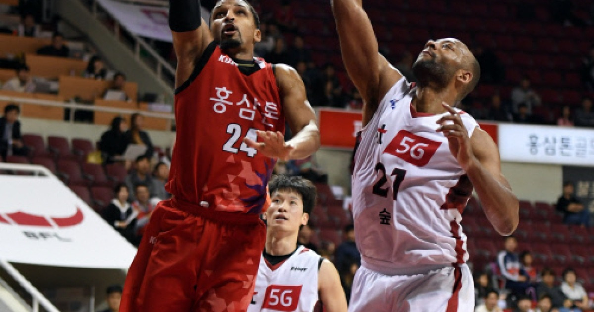 [SS포토]KGC 이페브라의 레이업슛