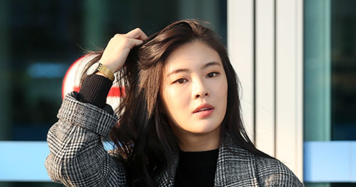 [bnt포토] 이선빈 '머리만 넘겻을뿐인데'