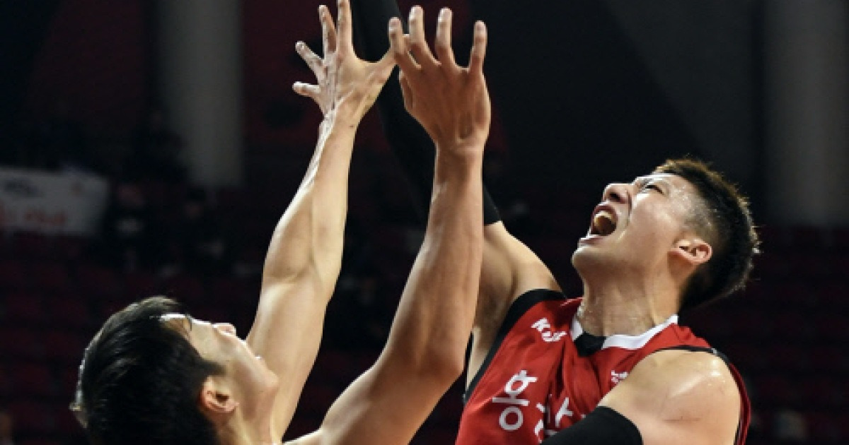 [SS포토]KGC 양희종, '내가 더 높이!'