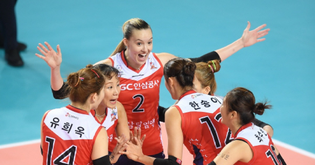 KGC인삼공사, 풀세트 접전 끝 IBK기업은행 제압