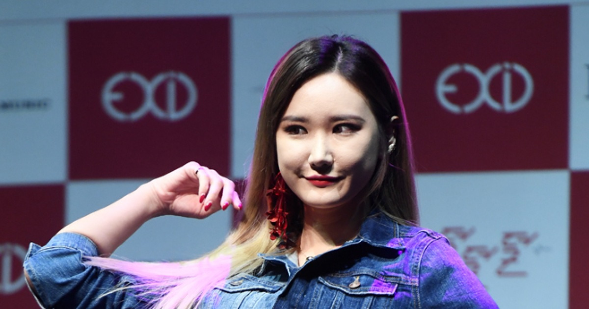 [TD포토] EXID LE '군살제로 복근'
