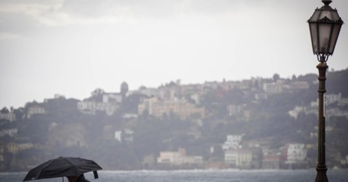 ITALY BAD WEATHER IN NAPLES