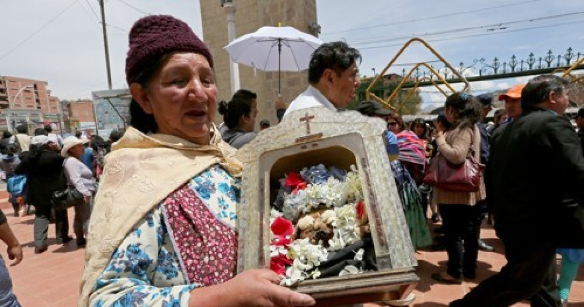 BOLIVIA TRADITIONS NATITAS