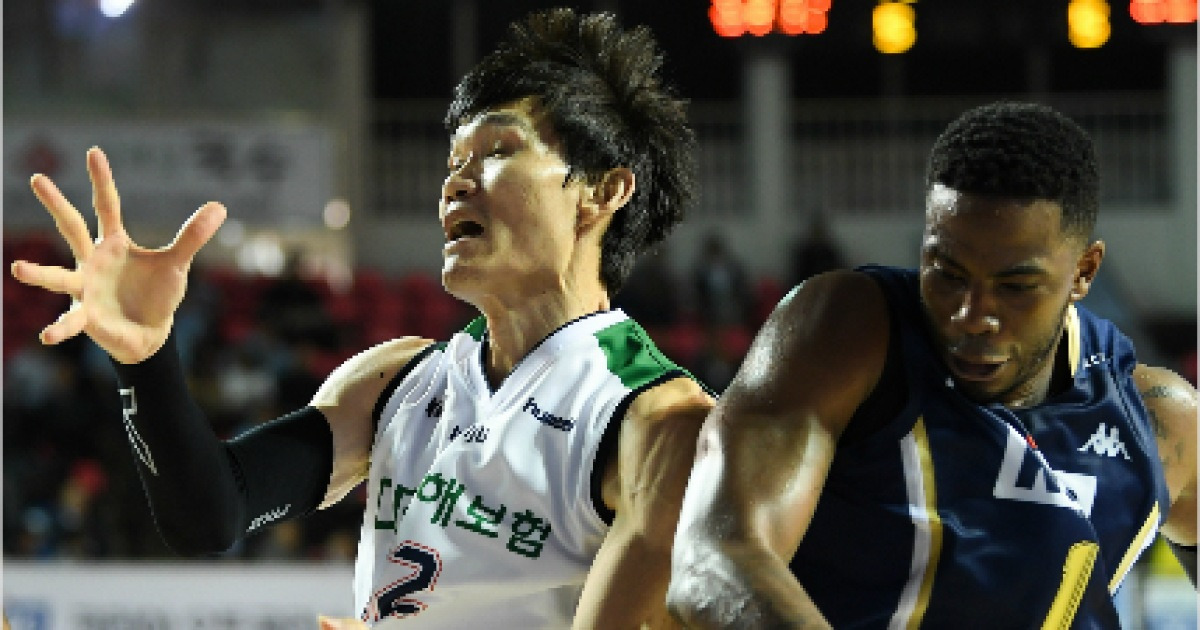 '국대 차출? 영향 無' KCC-KGC, 연승 질주