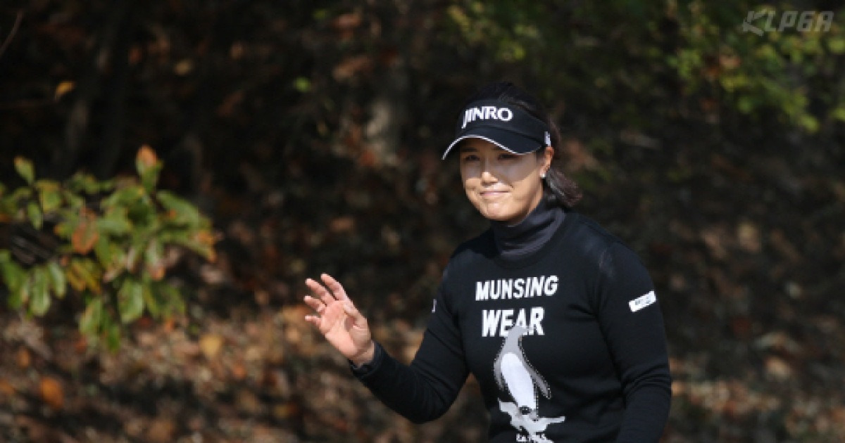 [JLPGA 에리에르 오픈 1R] '일본 통산 25승' 전미정, 첫날부터 단독 선두