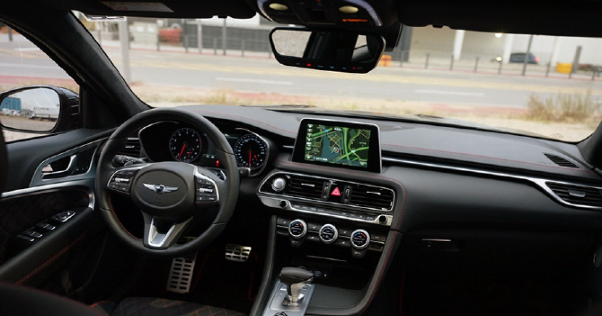 [포토] 고급스럽게 다듬어진 제네시스 G70의 실내 공간