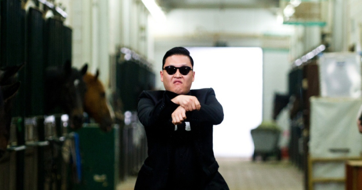 'Gangnam Style' continues funky streak