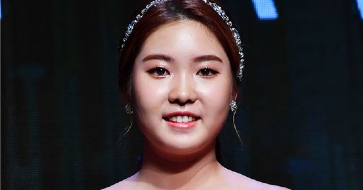 [ST포토] 2017 KLPGA 신인상 받은 장은수
