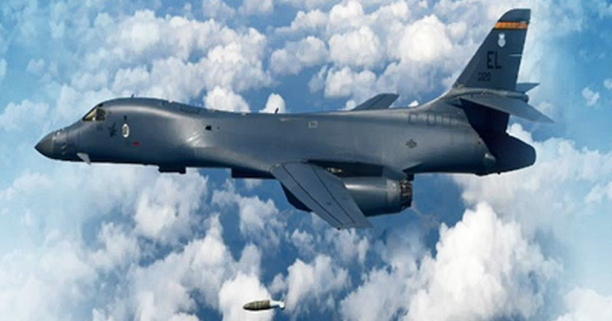 美 B-1B 폭격기, 이틀 연속 한반도 전개..서해상 폭격 훈련