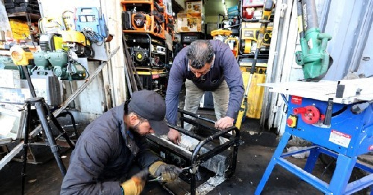 IRAQ BAGHDAD GENERATORS