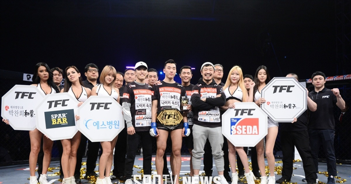 [TFC 경기 영상] 최승우 6개월 만에 타이틀 탈환..김재웅에게 KO승