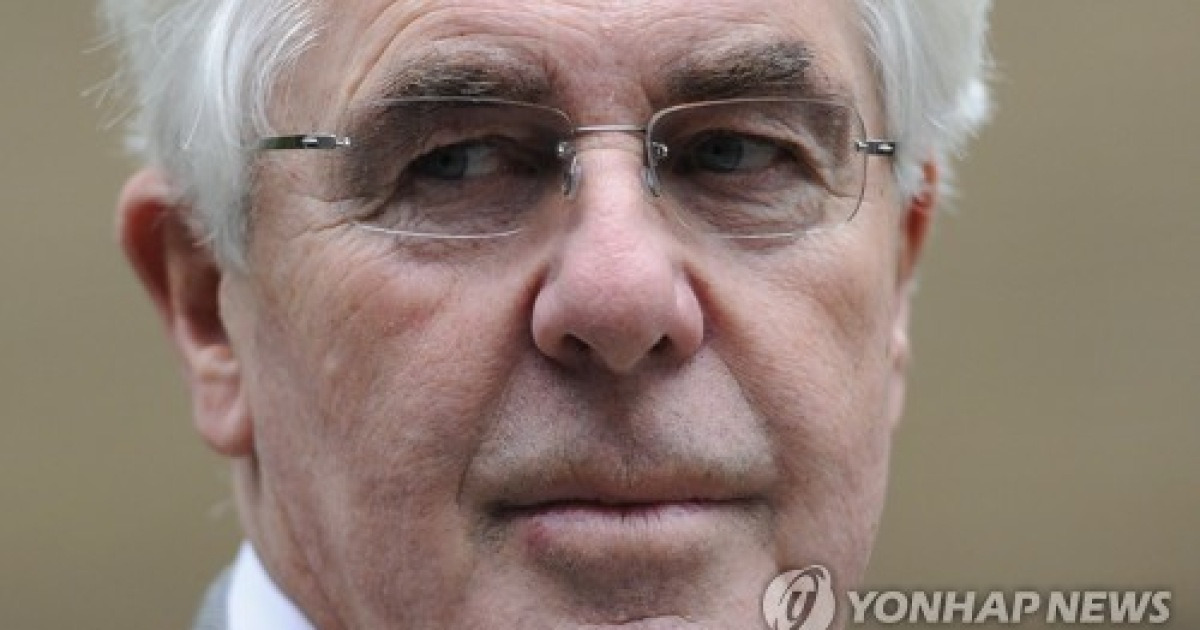 (FILE) BRITAIN PEOPLE MAX CLIFFORD OBIT