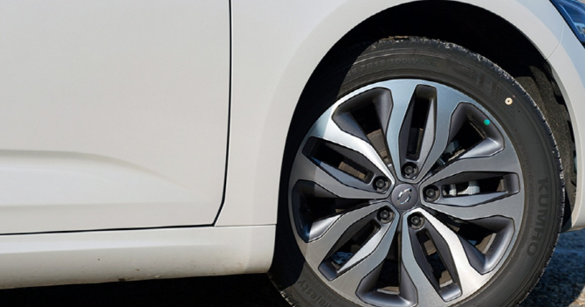 [포토] 18인치 알로이 휠을 적용한 르노삼성 SM6 GDe LE