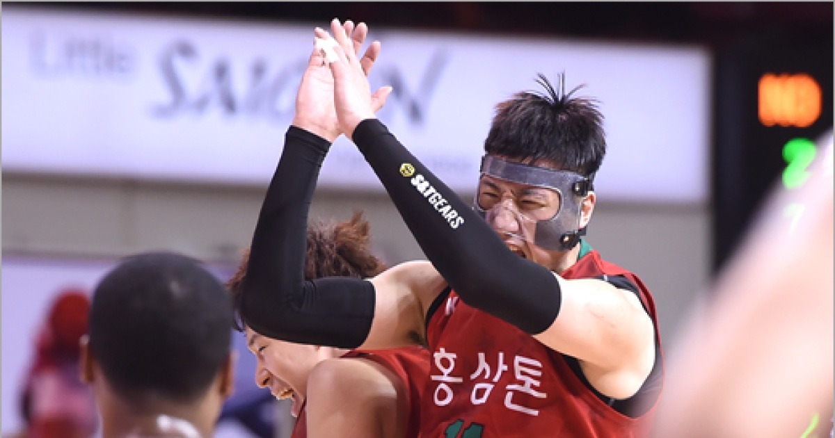 [MD포토] KGC '1위 SK 꺾고 파죽의 6연승'