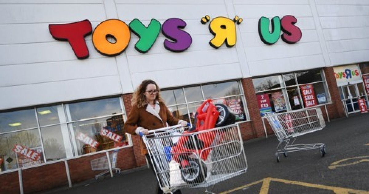 BRITAIN BUSINESS TOYS R US