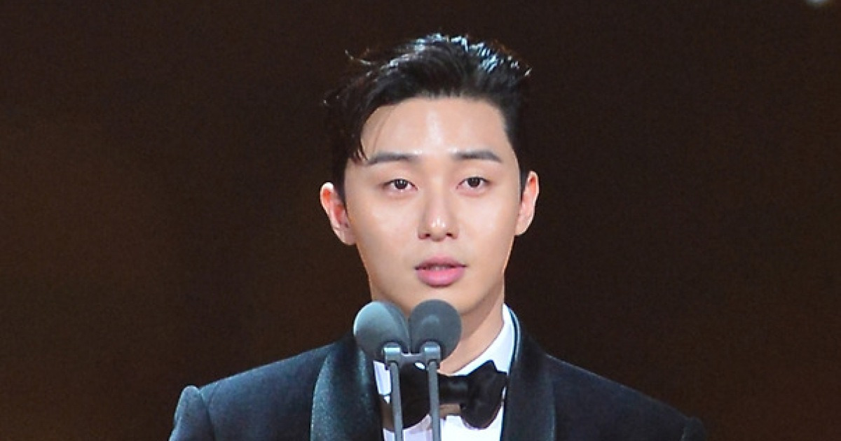 [포토엔HD]박서준 'KBS연기대상 네티즌상 수상'