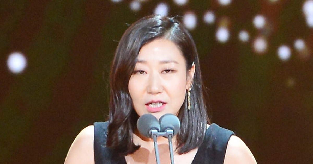 [포토엔HD]라미란 'KBS연기대상 연작단막극상 수상'