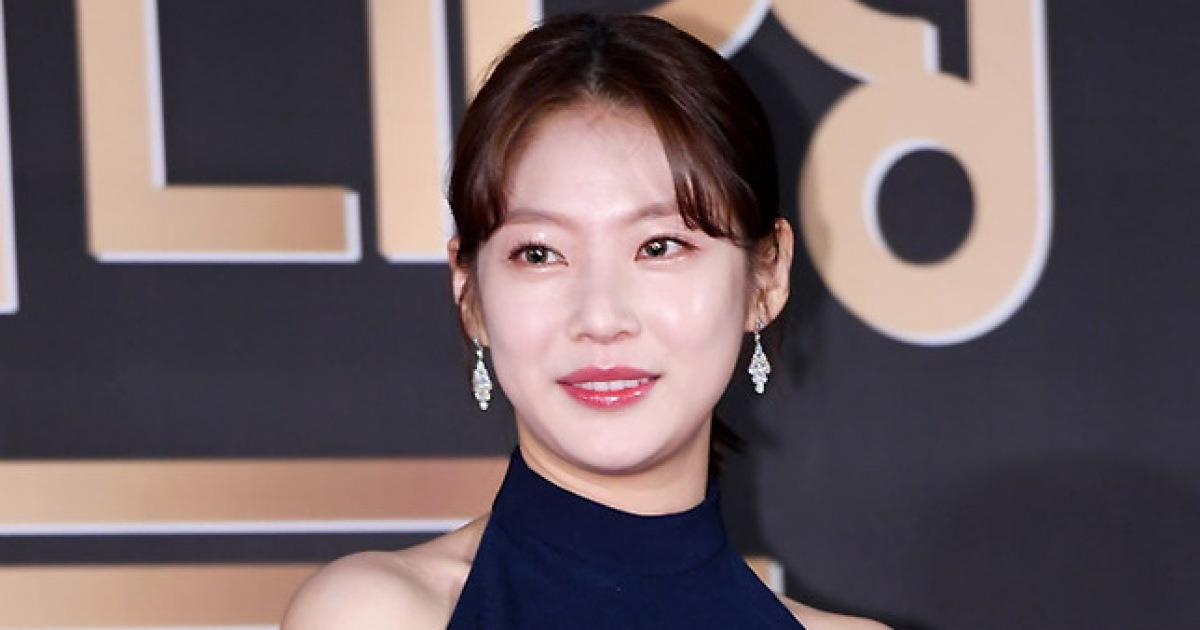 [TD포토] 공승연 '작은 얼굴에 꽉찬 예쁨'(KBS 연기대상)