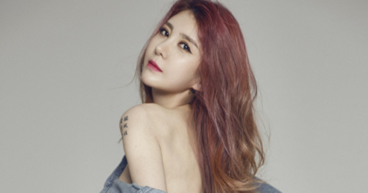 [bnt화보] 이파니 "2017년 구글 인기 검색어 연예인 부문 1위 설리 9위 이파니, 아픔으로 이슈돼 기쁘지 않아"