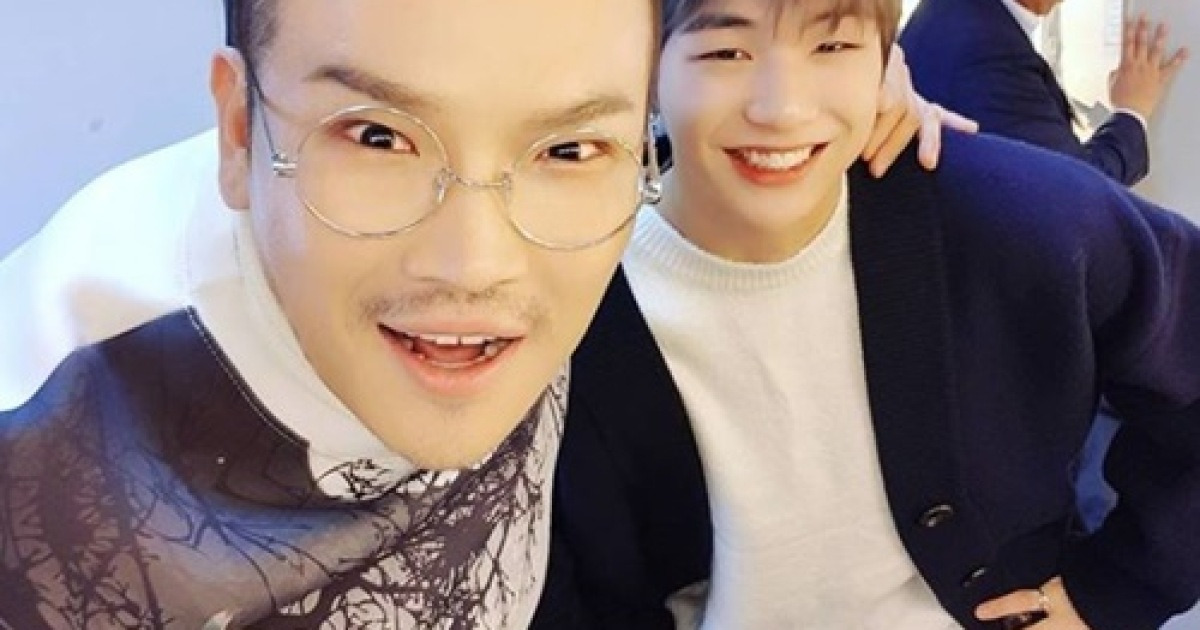 [똑똑SNS] MC딩동, 멍뭉이 미소 강다니엘과 훈훈 셀카 "함께해"