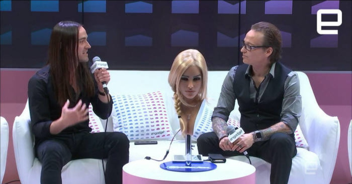 [CES 2018]CES를 빛낸 각양각색의 로봇..섹스·봉춤 로봇 등장