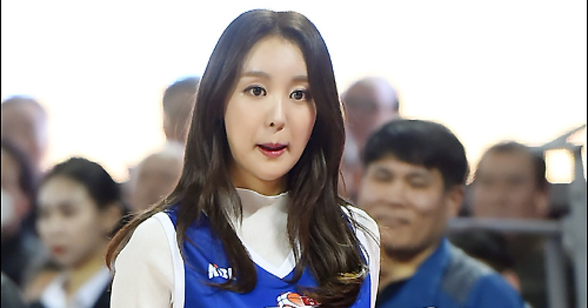 [MD포토] 박지영 아나운서, '오늘 유난히 긴장되네'