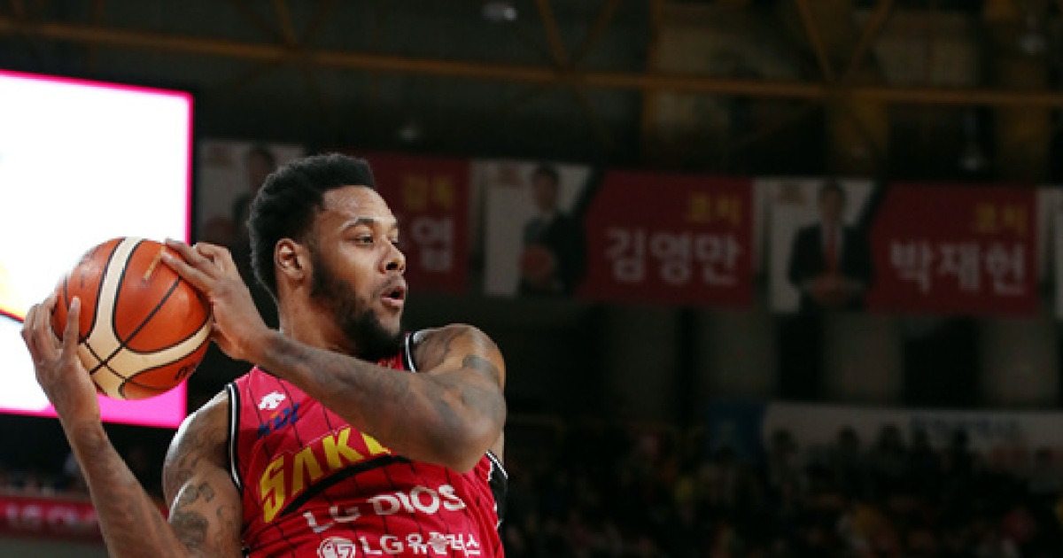 [BK Review] LG, 오세근 빠진 KGC 꺾고 5연패 탈출