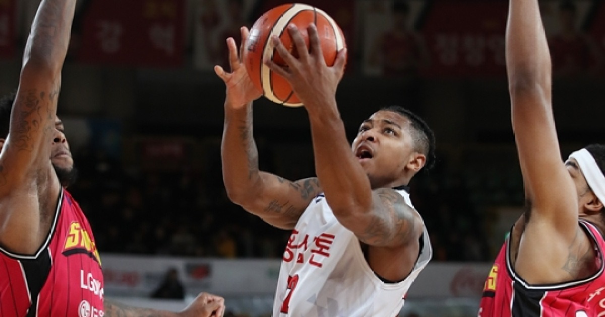 [JB포토] KGC 피터슨 '오늘은 몸이 가벼워'